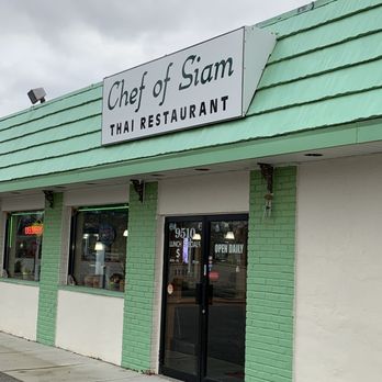 CHEF OF SIAM THAI RESTAURANT - Updated June 2024 - 81 Photos & 33 ...
