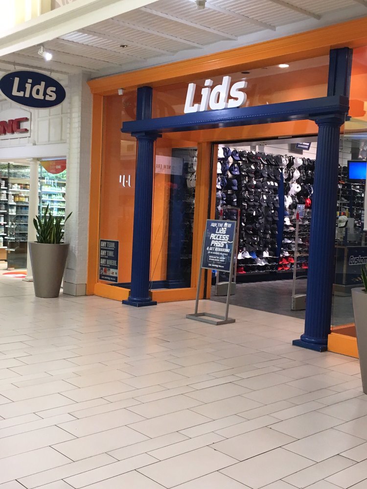 LIDS - 5725 Johnston St Ofc, Lafayette, Louisiana - Sports Wear - Phone ...