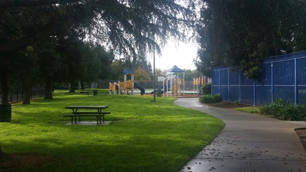 FRUITRIDGE PARK - Updated December 2025 - 14 Photos - 4000 Fruitridge ...