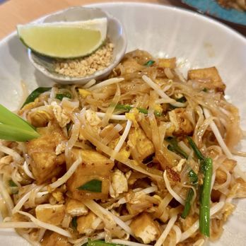 MANON - Updated October 2025 - 1139 Photos & 422 Reviews - 3250 Yorba ...