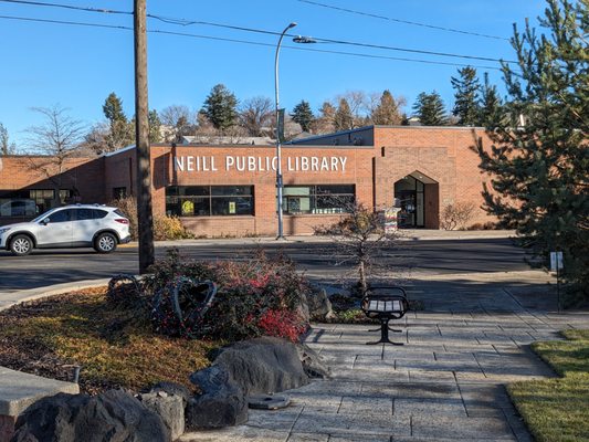 NEILL PUBLIC LIBRARY - Updated October 2024 - 210 N Grand Ave, Pullman ...