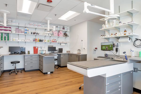 HESS RIDGE ANIMAL HOSPITAL - Updated December 2025 - 21 Photos - 12225 ...