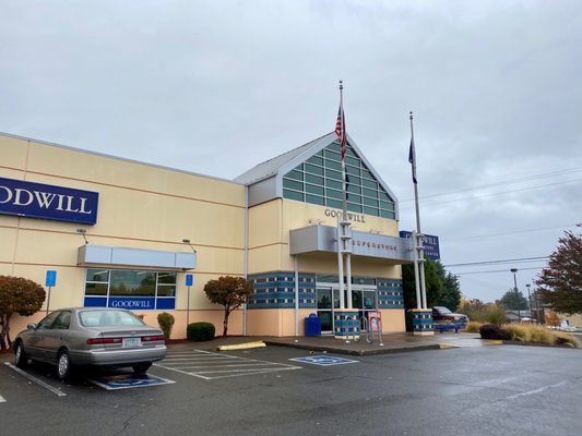 GOODWILL INDUSTRIES OF THE COLUMBIA WILLAMETTE - Updated September 2025 ...