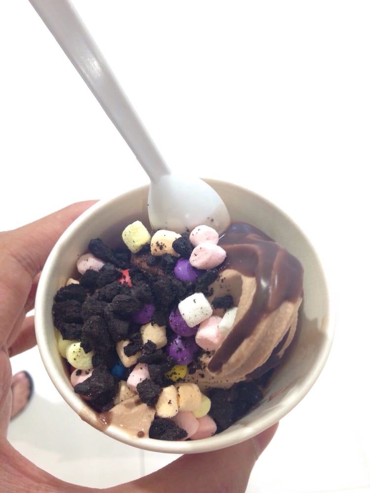 SNOWPY ICE CREAM - EDSA corner J. Vargas Avenue, Mandaluyong, Metro ...