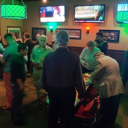 Looneys Pub South - Reserve Now - Pubs - Updated June 2025 - 220 Photos ...