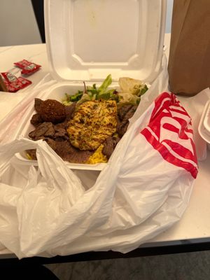 PITA INN - Updated September 2025 - 275 Photos & 264 Reviews - 1835 ...