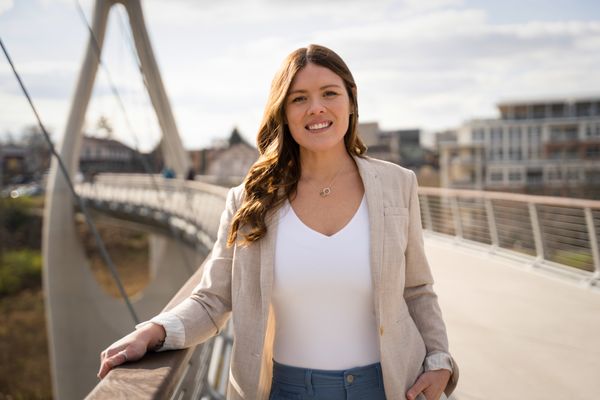 COLLEEN KASULIS - CUTLER REAL ESTATE nearby at 7240 Muirfield Dr ...