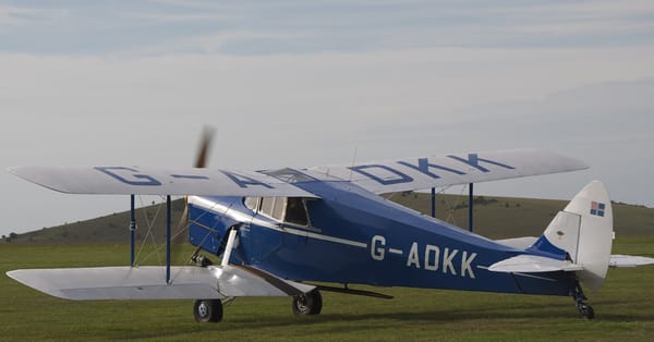 COMPTON ABBAS AIRFIELD RESTAURANT - Updated September 2025 - 24 Photos ...