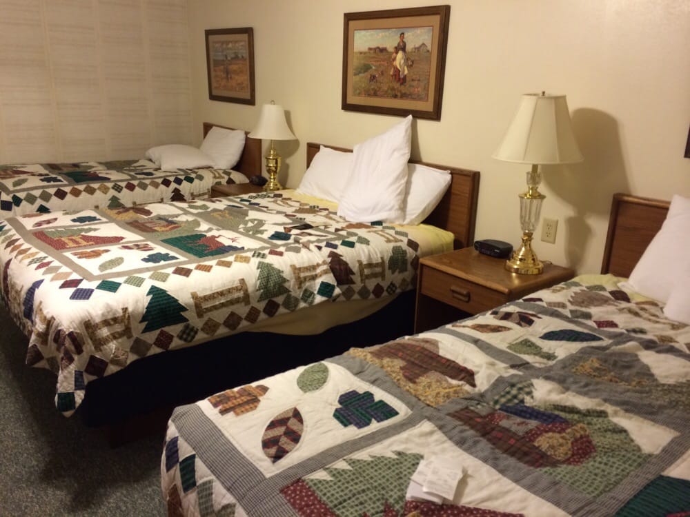 CHIEF MOTEL - Updated March 2026 - 20 Reviews - 120 Mount Rushmore Rd ...