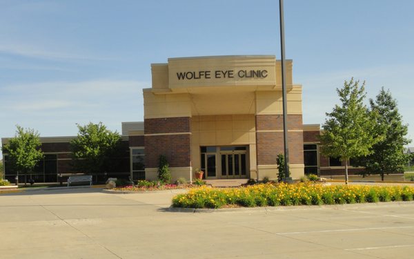 WOLFE EYE CLINIC - DES MOINES - Updated December 2025 - 13 Photos & 30 ...