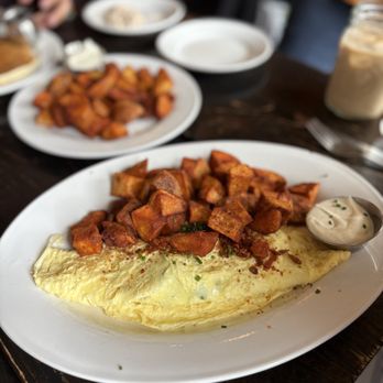 THE COPPER HEN - Updated July 2025 - 858 Photos & 654 Reviews - 2515 ...