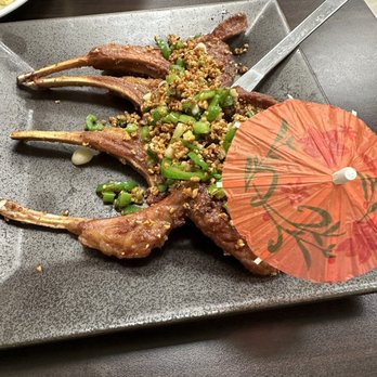 GOLDEN TREE RESTAURANT - Updated October 2024 - 380 Photos & 243 ...