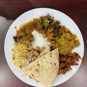 KRITUNGA INDIAN CUISINE AND BANQUET - Updated March 2025 - 24 Photos ...