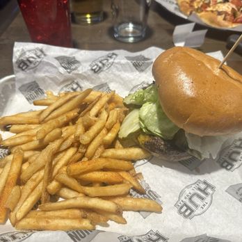 THE HUB GRILL AND BAR - Updated June 2025 - 71 Photos & 82 Reviews ...