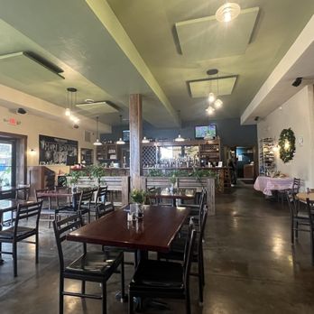 TREEHOUSE TAVERN - Updated December 2025 - 150 Photos & 17 Reviews ...