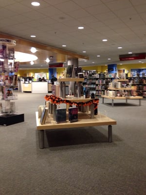 MEMPHIS PUBLIC LIBRARY - Updated May 2025 - 50 Photos & 36 Reviews ...