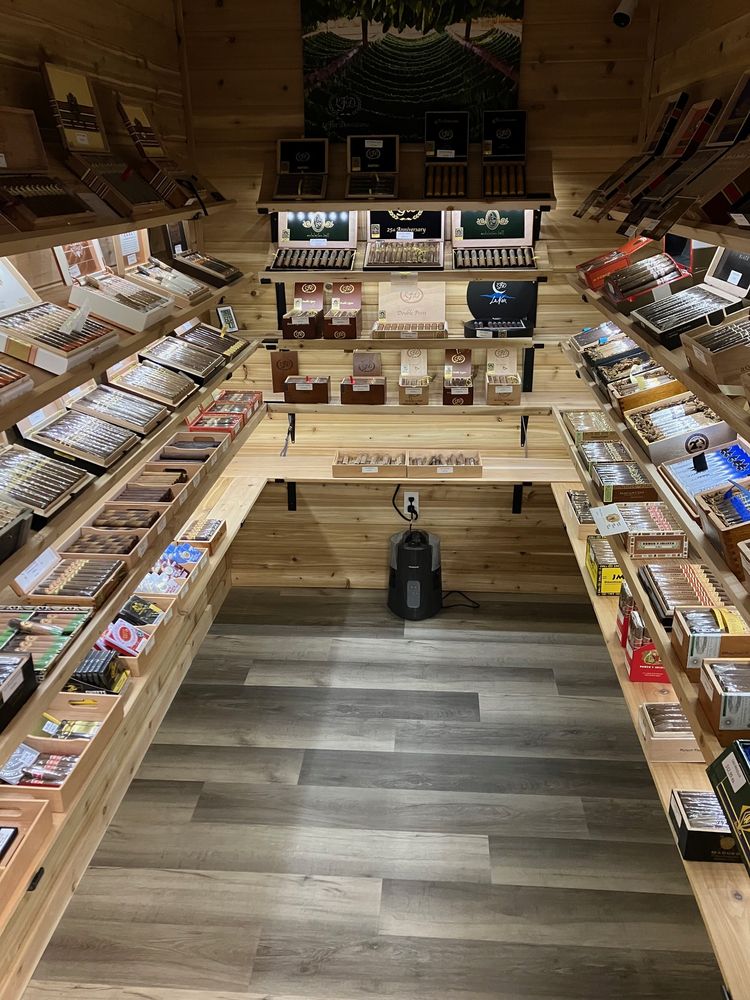 SMOKE STREET TOBACCO - Updated October 2025 - 10672 Kenai Spur Hwy, Kenai, Alaska - Head Shops ...