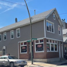 THE CHIPP INN - Updated July 2025 - 46 Photos & 126 Reviews - 832 N ...