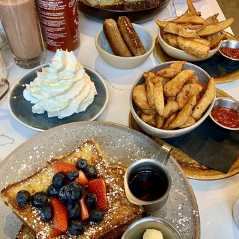 OEB BREAKFAST CO. - LIBERTY VILLAGE - Updated October 2024 - 452 Photos ...