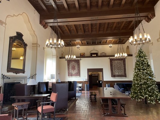 INTERNATIONAL HOUSE - Updated September 2025 - 83 Photos & 39 Reviews ...