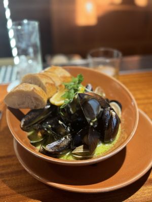 NOYO HARBOR INN - Updated December 2025 - 196 Photos & 105 Reviews ...