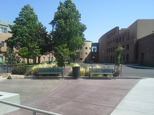 KAISER PERMANENTE STOCKTON MEDICAL OFFICES - Updated January 2026 - 74 ...