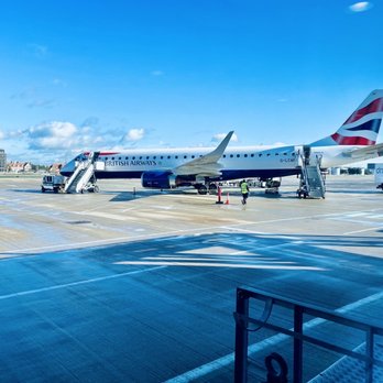 LONDON CITY AIRPORT - LCY - Updated November 2025 - 155 Photos & 212 ...