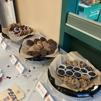 DEB’S DELIGHTS BAKE SHOP - Updated December 2025 - 32 Photos & 32 ...