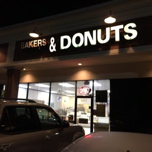 JIN’S DONUTS - 29 Photos & 34 Reviews - Donuts - 13150 Senlac Dr ...
