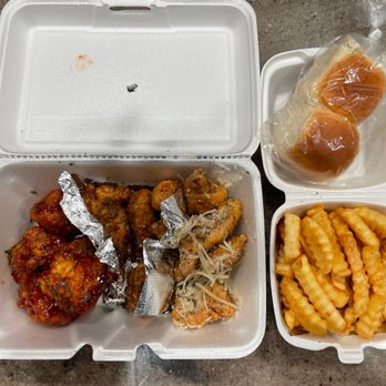 THE WING BOSS - Updated July 2024 - 128 Photos & 116 Reviews - 7820 ...