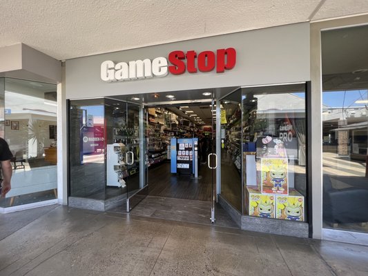 GAMESTOP - Updated December 2025 - 28 Photos & 53 Reviews - 1640 Camino ...
