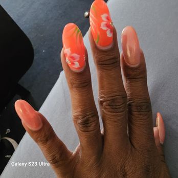 Dk nails store