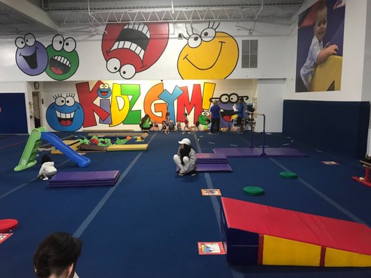 ASI GYMNASTICS - 18 Photos & 18 Reviews - 6464 E Mockingbird Ln, Dallas ...