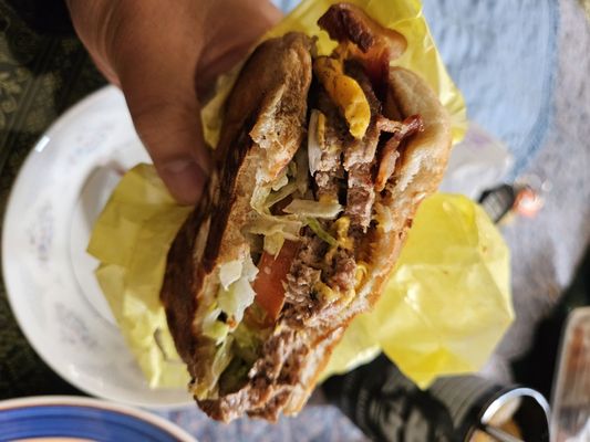 HOLIDAY BURGER - Updated December 2025 - 357 Photos & 678 Reviews ...