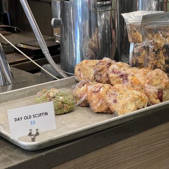 9BAR HNL - Updated September 2024 - 1231 Photos & 441 Reviews - 685 ...