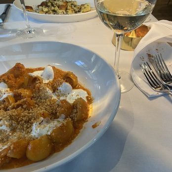 VIA VITE - Updated July 2024 - 895 Photos & 753 Reviews - 520 Vine St ...