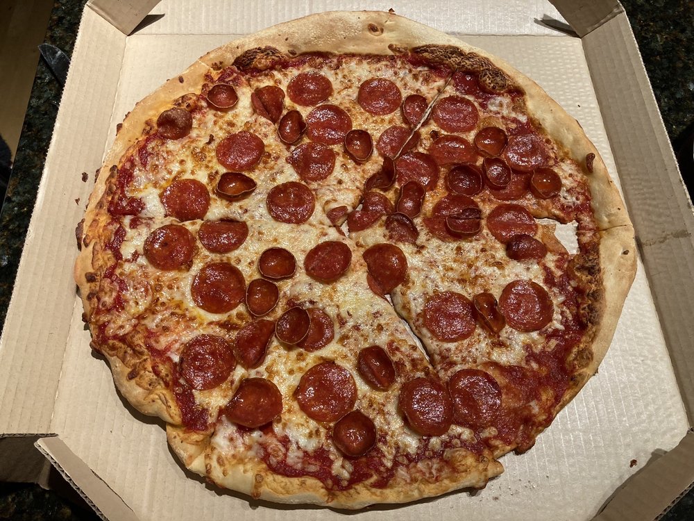 PIZZA HUT - Updated August 2025 - 31 Reviews - 2042 W 47th St, Chicago ...