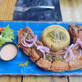 CONTAINER BAY - Updated October 2025 - 13 Photos & 12 Reviews - 72 Las ...