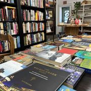 ARVIDA BOOK CO - 89 Photos & 77 Reviews - Used Bookstore - 115 W Main ...