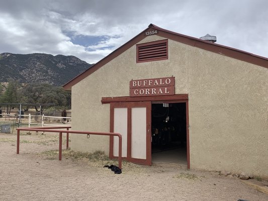 BUFFALO CORRAL RIDING STABLES - Updated December 2025 - Canelo Rd, Fort ...