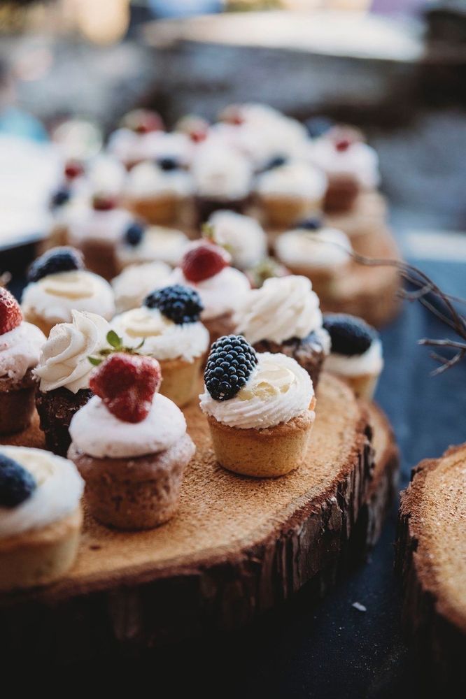 THE SASSY CUPCAKE - 57 Photos & 27 Reviews - Eugene, Oregon - Cupcakes ...