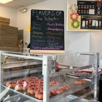 MOCHINUT - Updated August 2025 - 55 Photos & 39 Reviews - 183 Dutton St ...