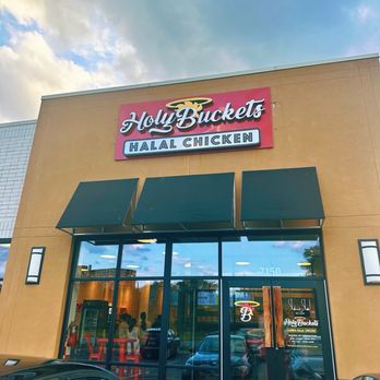 HOLY BUCKETS HALAL CHICKEN - Updated December 2025 - 61 Photos & 76 ...