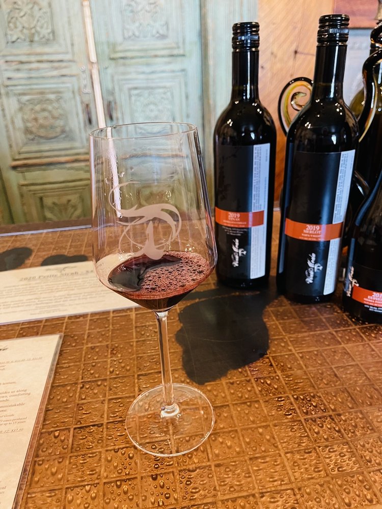 VINA MODA - Updated August 2025 - 61 Photos & 53 Reviews - 147 Main St ...