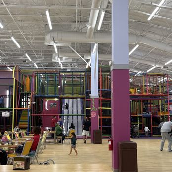 KIDS EMPIRE DALLAS HILLCREST - Updated August 2025 - 104 Photos & 65 ...