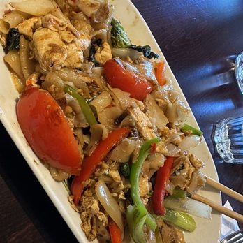 BUDDHA RUKSA - 823 Photos & 1107 Reviews - 3520 SW Genesee St, Seattle ...