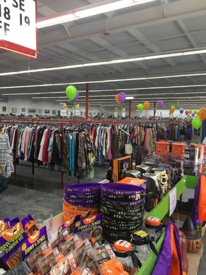 RED RACKS THRIFT STORE - Updated October 2025 - 21 Reviews - 3025 S ...
