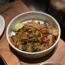 KIN KHAO - Updated August 2025 - 6450 Photos & 2634 Reviews - 55 Cyril ...