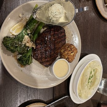 J GILBERT’S WOOD-FIRED STEAKS & SEAFOOD - Updated November 2025 - 1038 ...