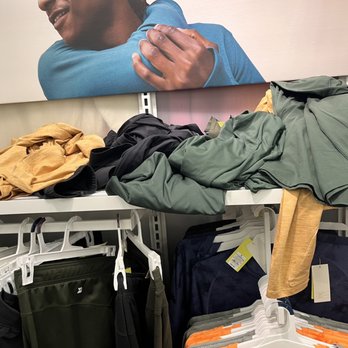 TARGET - Updated December 2025 - 43 Photos & 34 Reviews - 5120 28th St ...